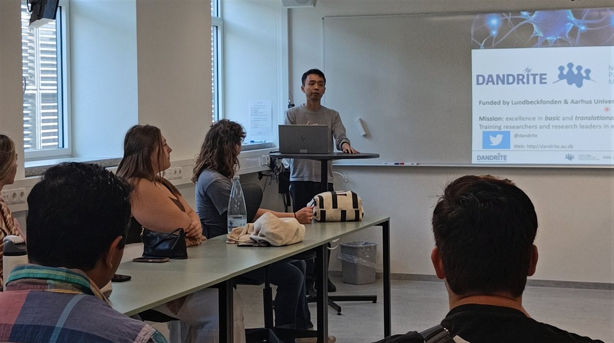 Neuroscience majors from Virginia Tech University visit DANDRITE